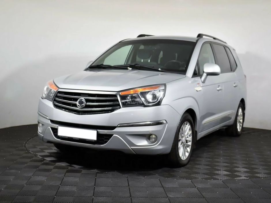 Купить подержанный SsangYong Stavic 2018 года с пробегом 57 285км по ...